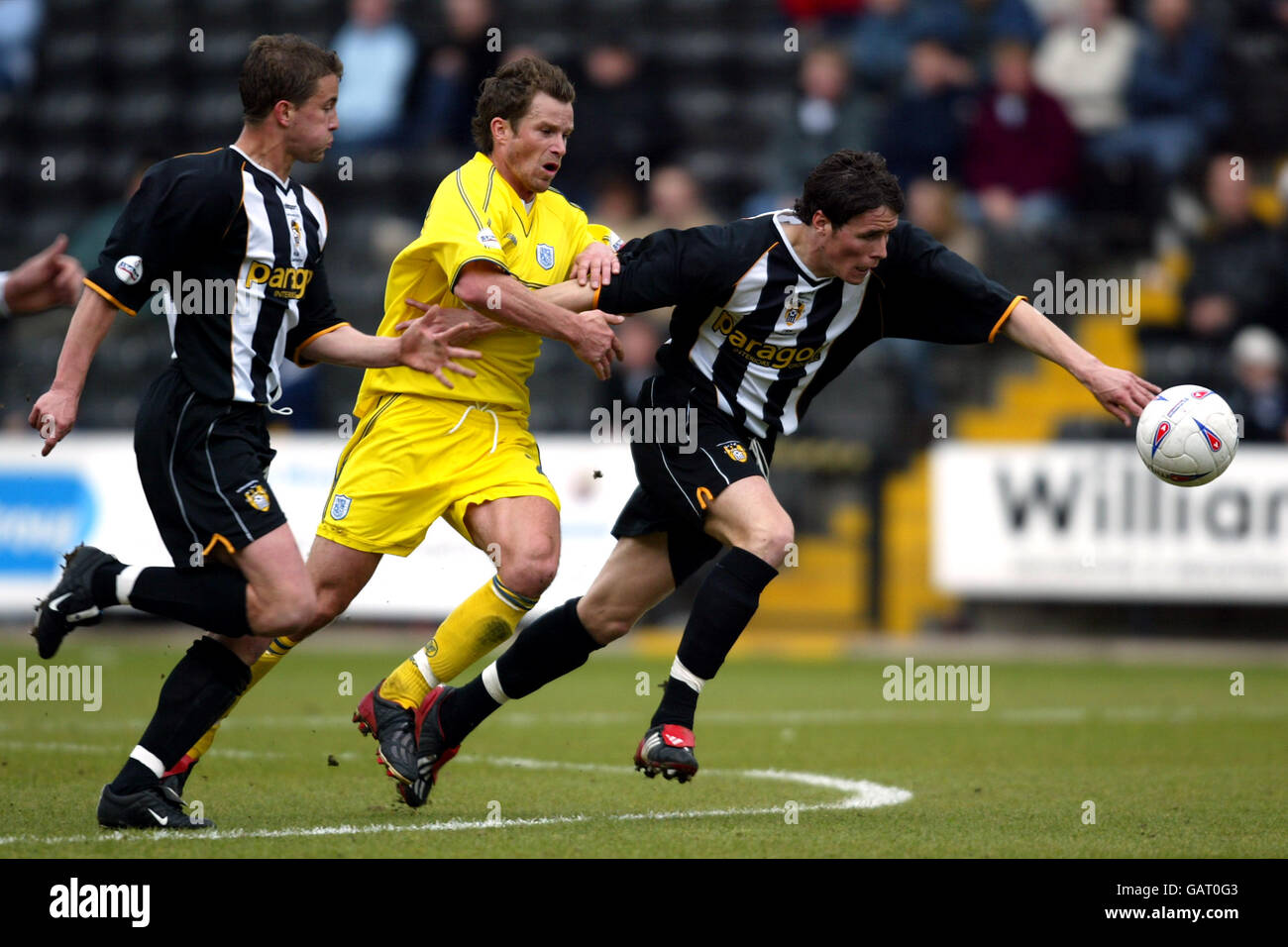 Emp02 notts county v tranmere football hi-res stock photography and ...