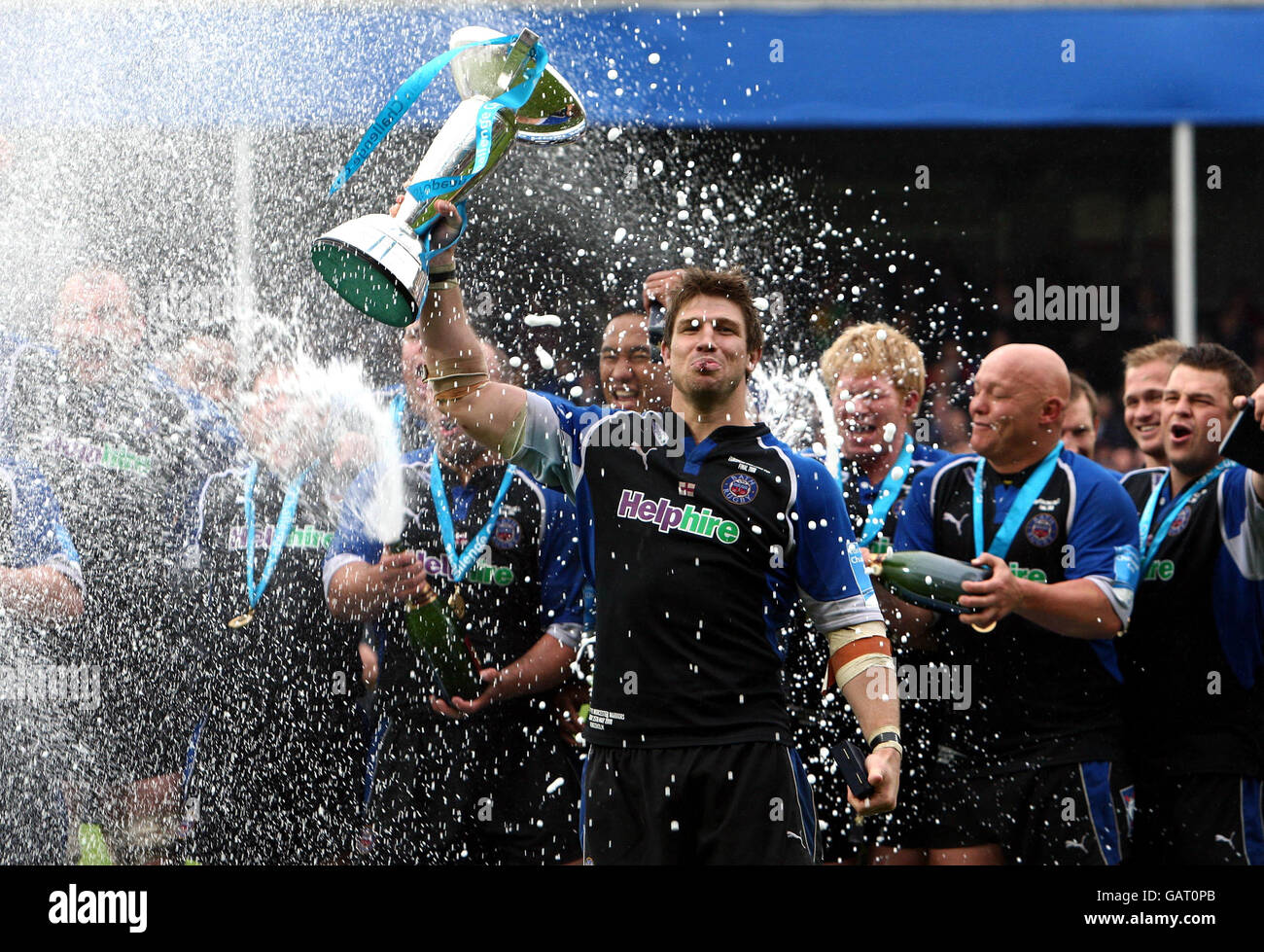 Sport rugby union celebrating champagne cup trophy hi-res stock ...