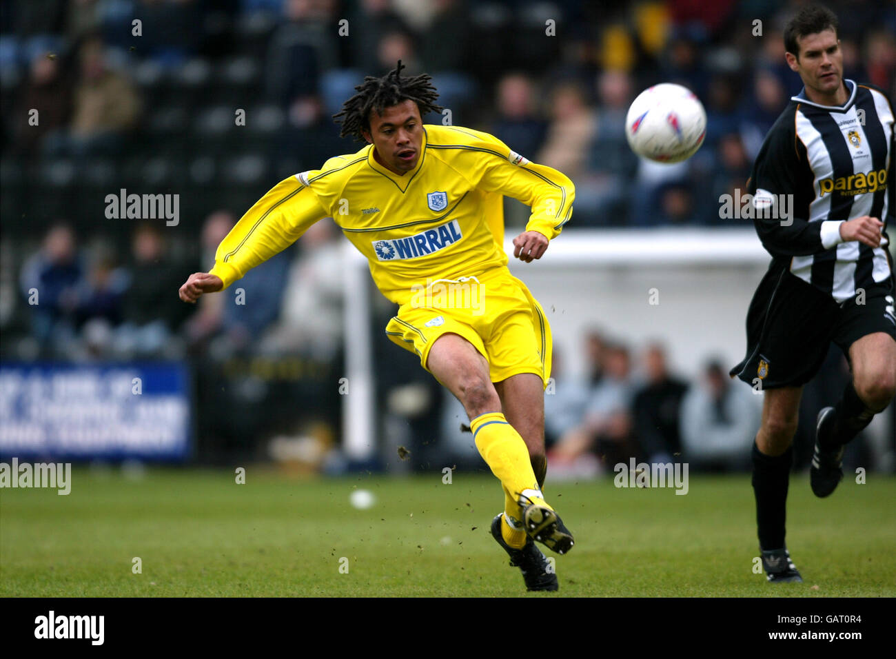Notts county v tranmere division 2 hi-res stock photography and images ...
