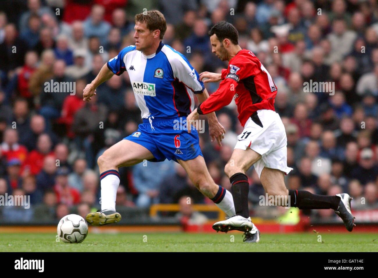 Manchester United Ryan Giggs (r) and Blackburn Rovers Craig Short (l ...