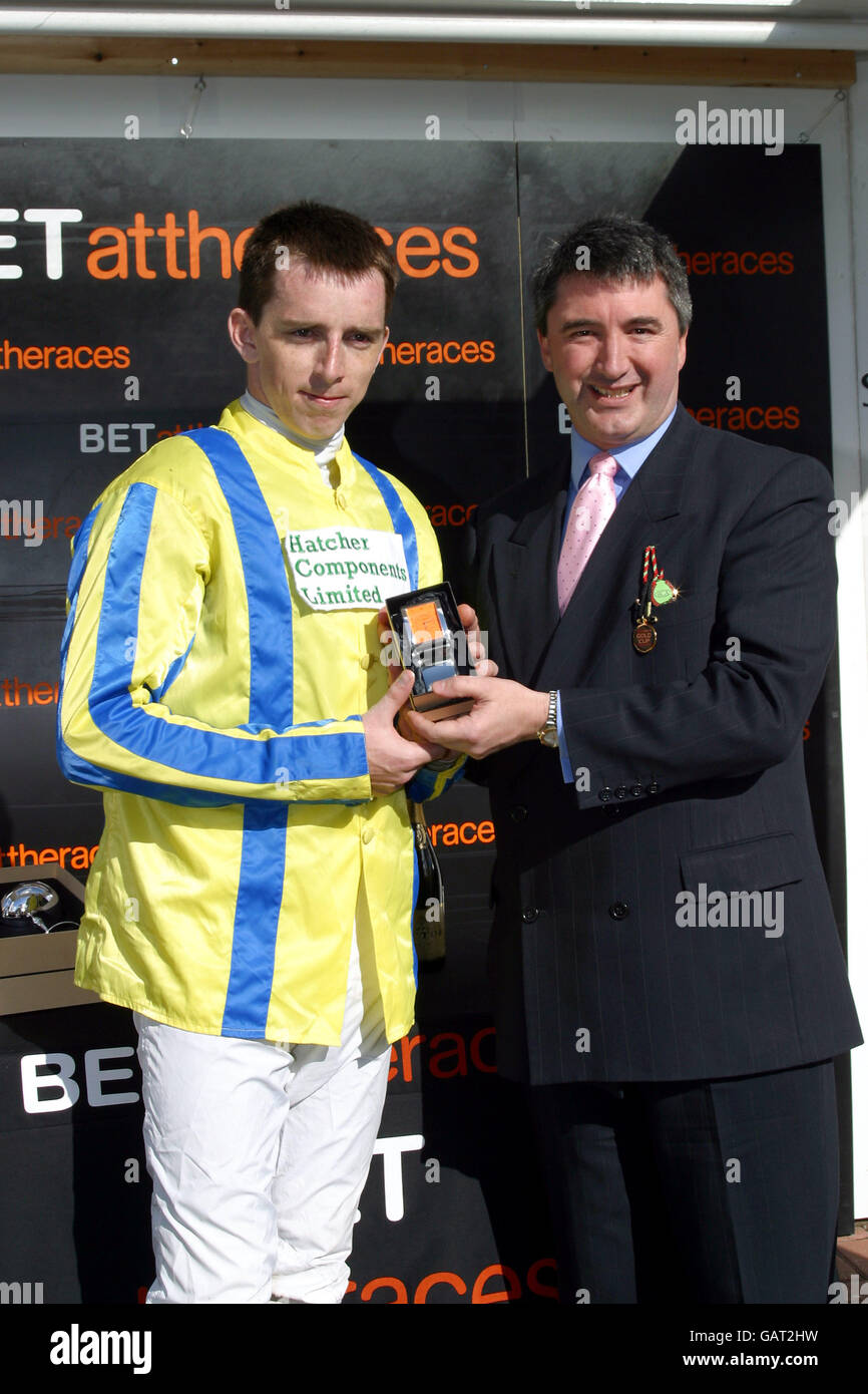 Jockey leighton aspell hi-res stock photography and images - Alamy