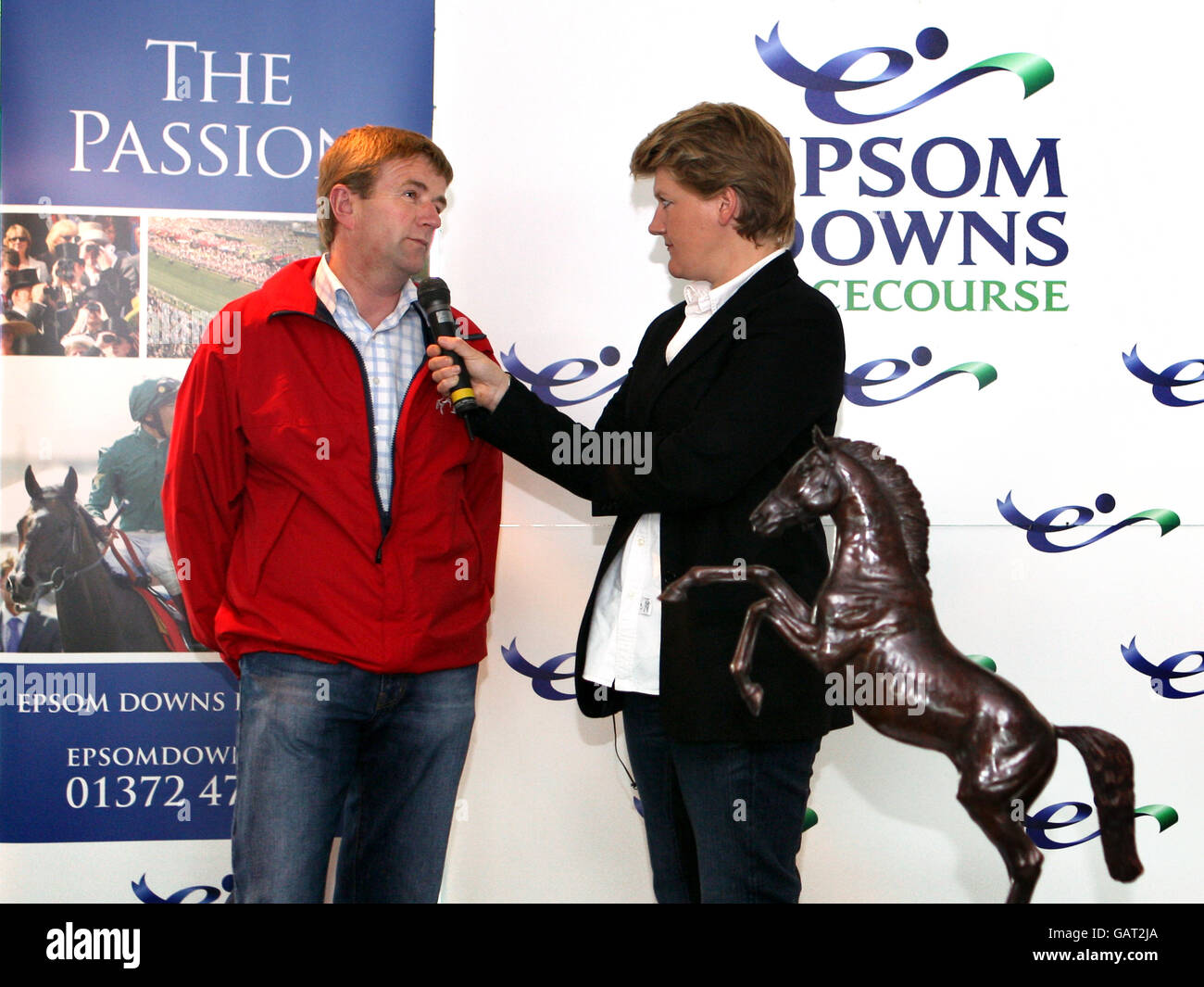 Bbc racing presenter clare balding l interviews willie muir hi-res ...