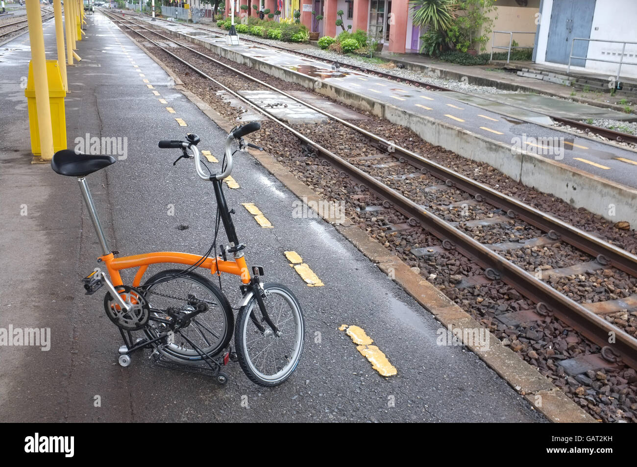 Folding bike train hi-res stock photography and images - Alamy