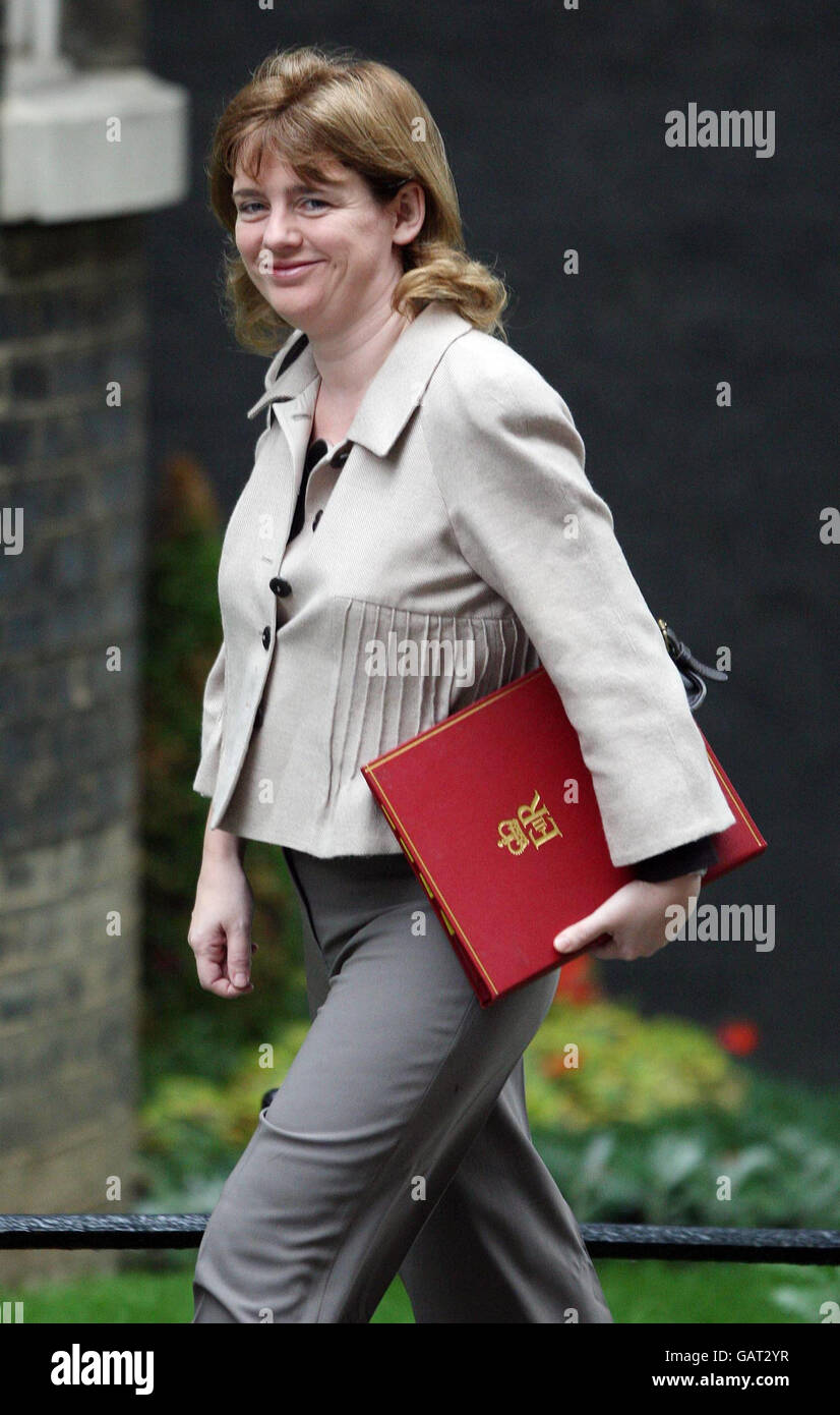 Ruth kelly arrives hi-res stock photography and images - Alamy