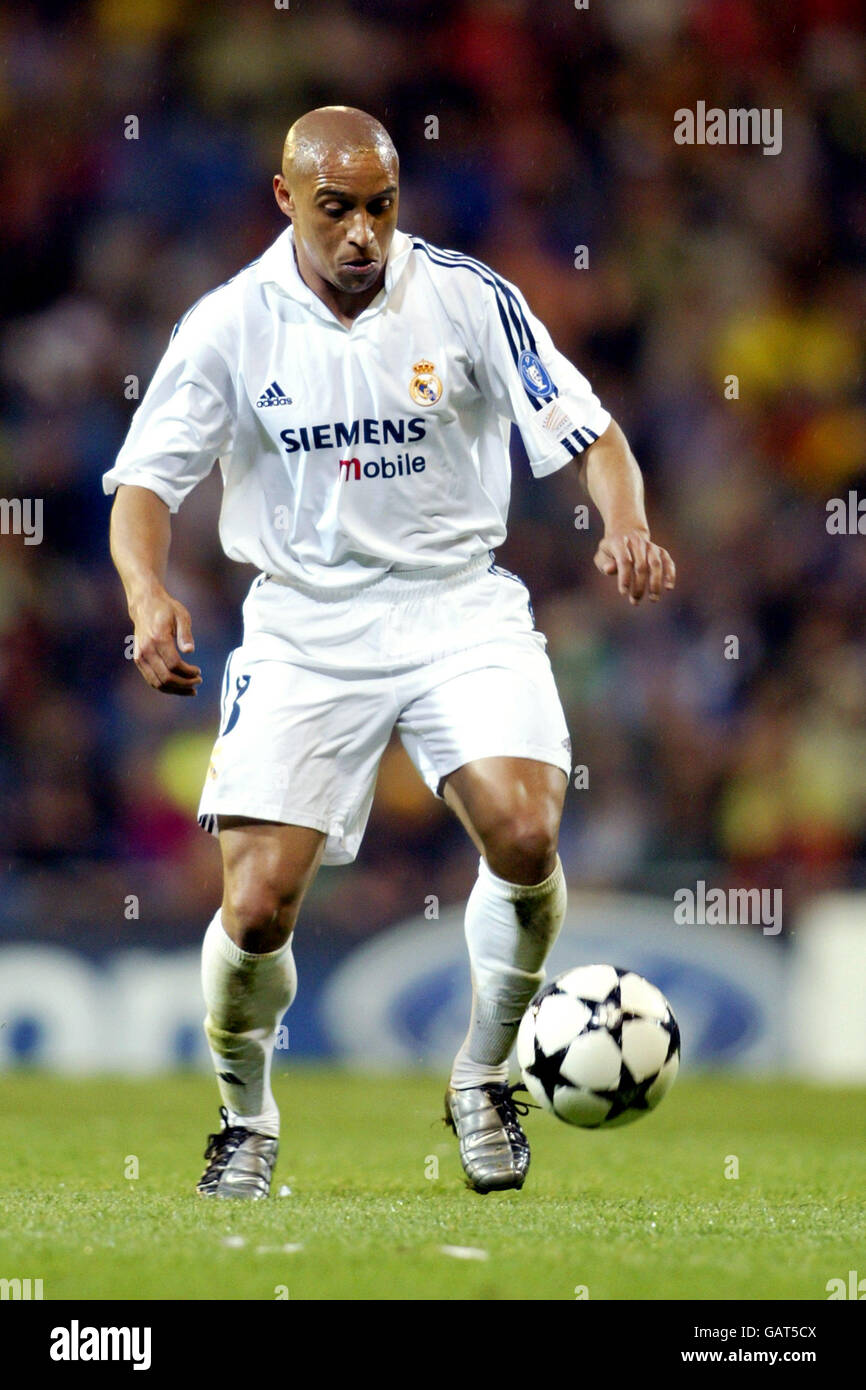 Roberto carlos real madrid hi-res stock photography and images - Alamy