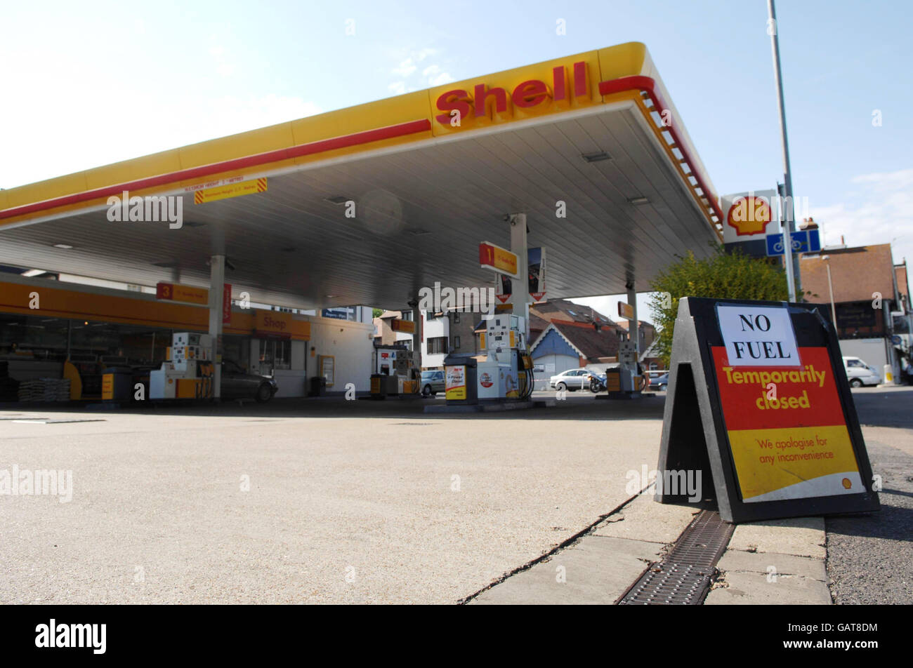 A no fuel sign outside a Shell petrol station in Brighton, East Sussex ...