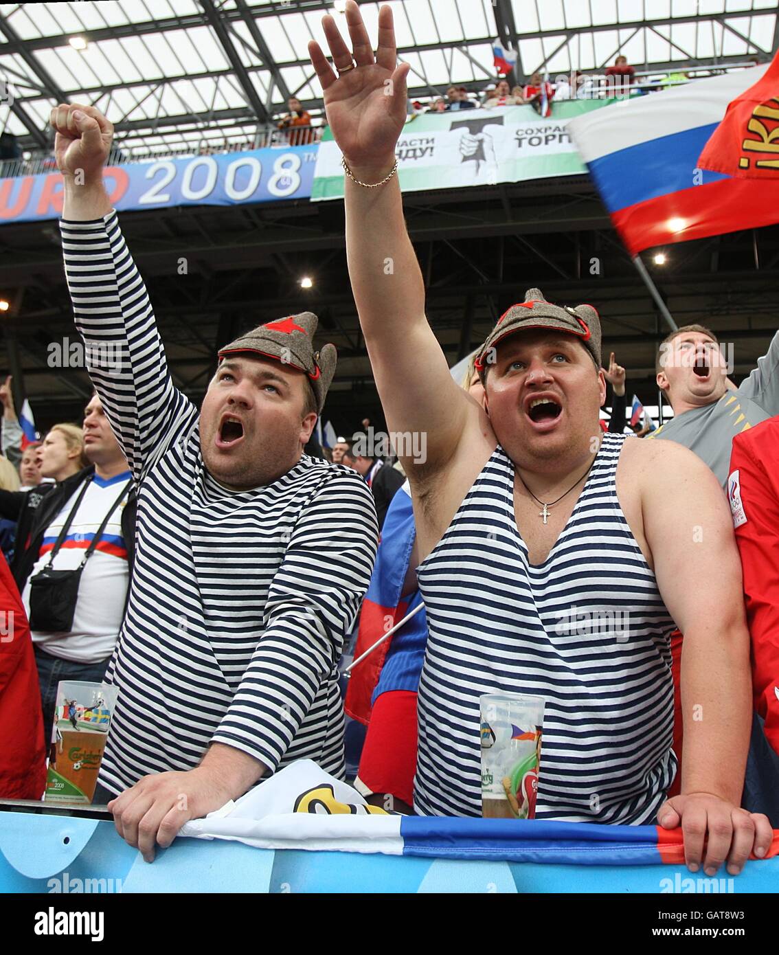 Fat football fans hi-res stock photography and images - Alamy