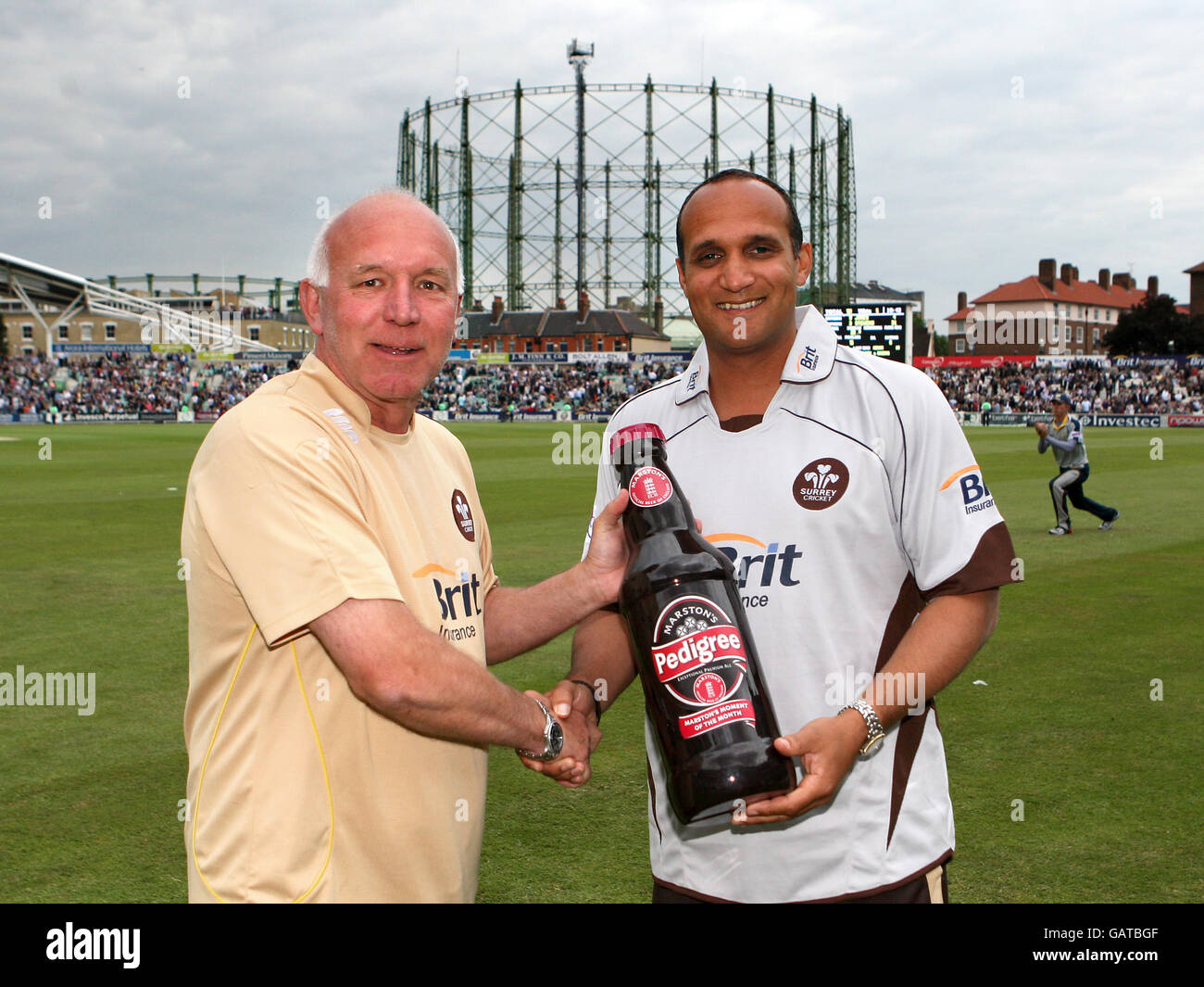 Surrey coach alan butcher hi-res stock photography and images - Alamy