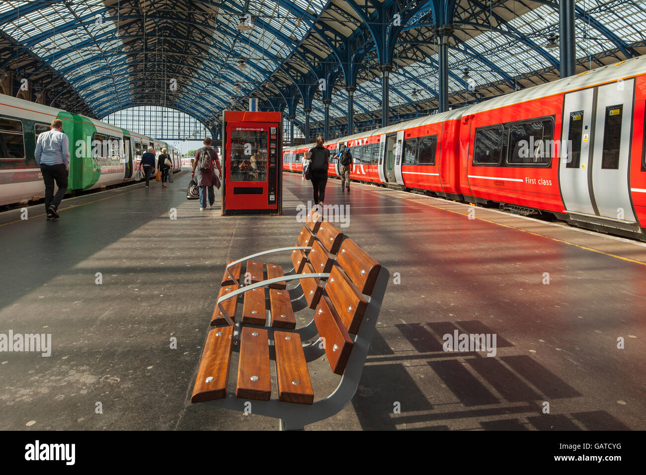 Brighton station hi-res stock photography and images - Alamy