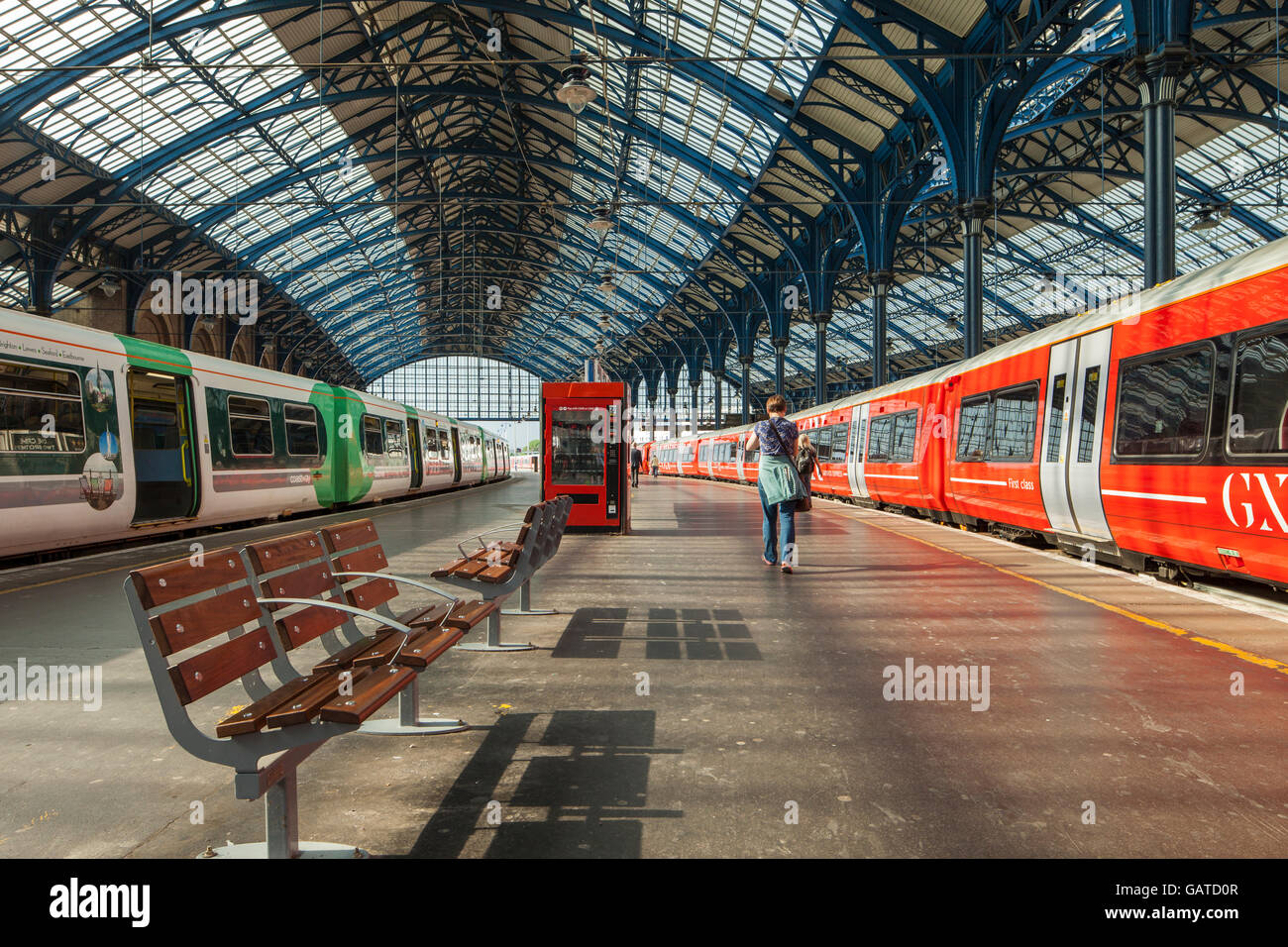 Brighton railway station hi-res stock photography and images - Alamy