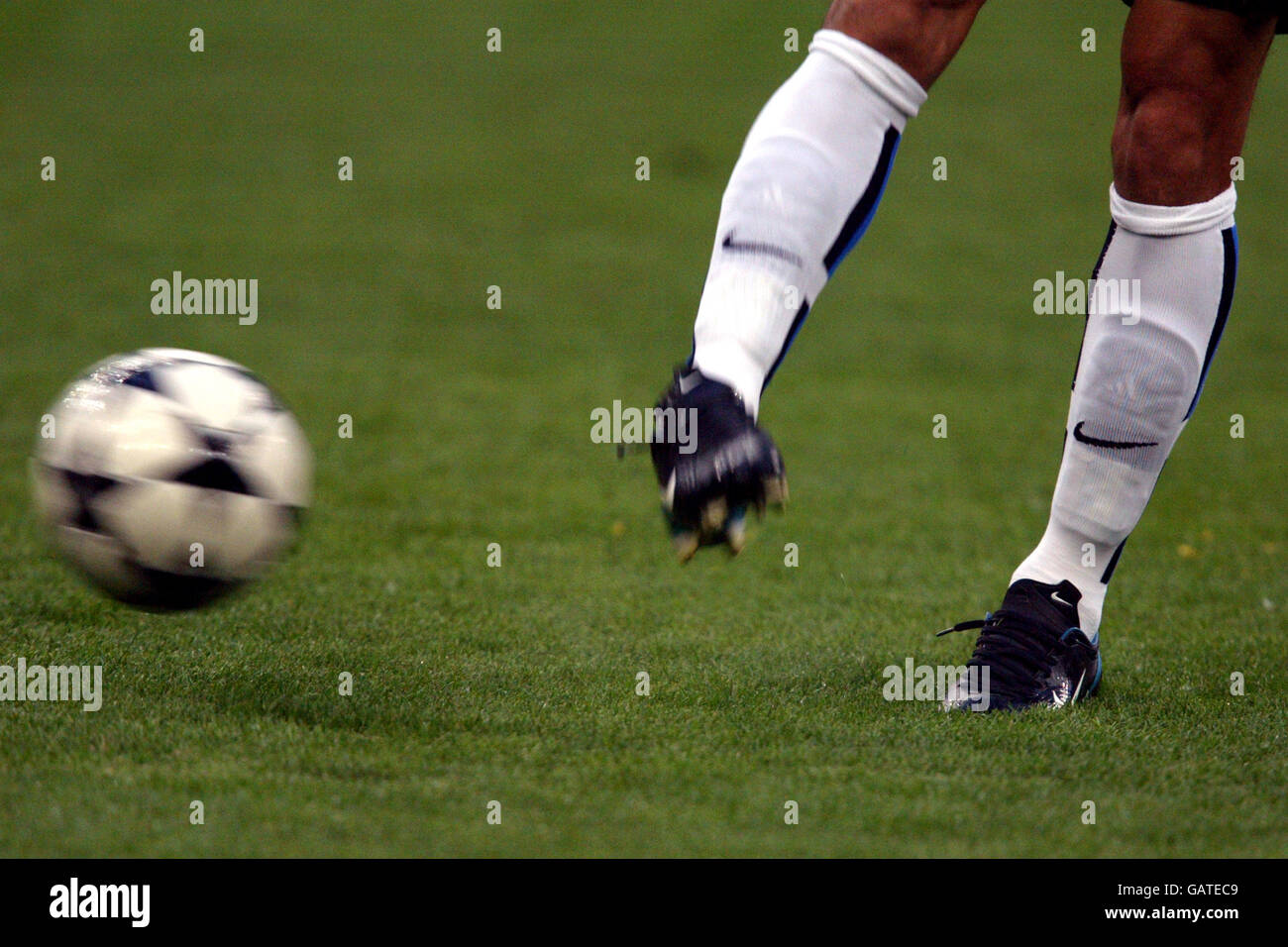 Soccer - UEFA Champions League - Semi Final - First Leg - AC Milan v ...