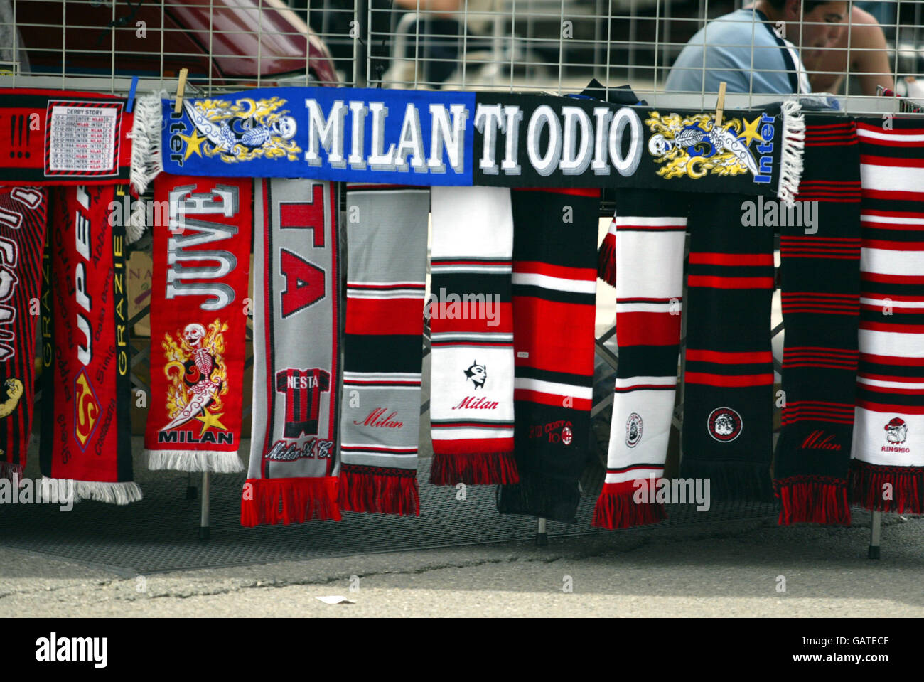 Ac milan inter milan scarves hi-res stock photography and images - Alamy