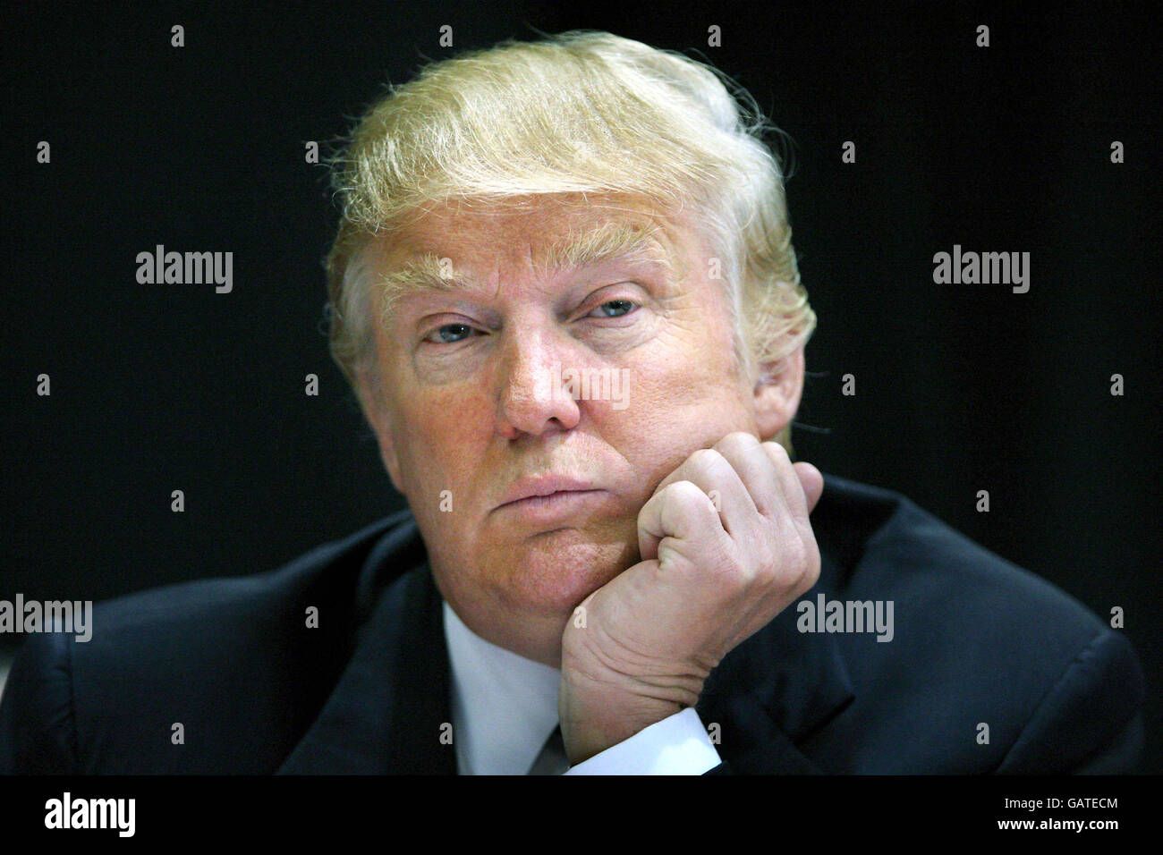 Trump portrait close up hi-res stock photography and images - Alamy