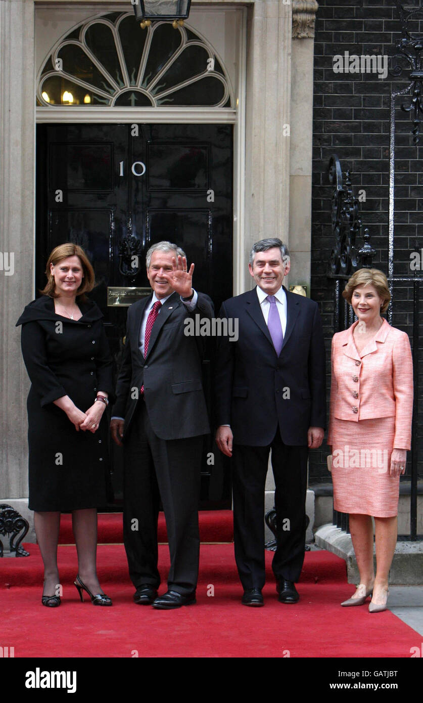 Receive us president george bush and his wife laura bush hi-res stock ...