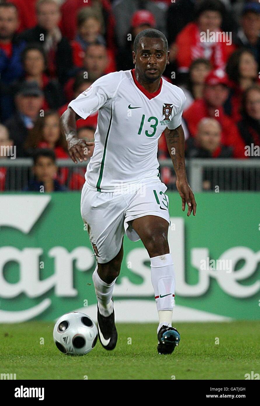 Soccer - UEFA European Championship 2008 - Group A - Switzerland v ...