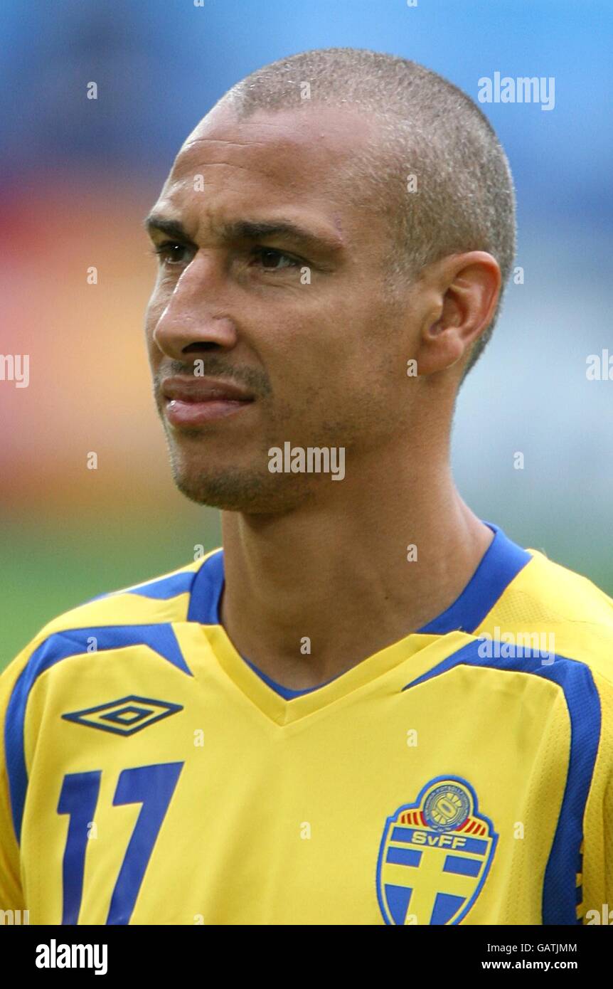 Soccer - UEFA European Championship 2008 - Group D - Sweden v Spain ...