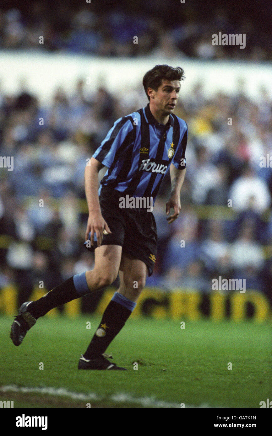 THE FIORUCCI CUP. NICOLA BERTI, INTER MILAN Stock Photo - Alamy
