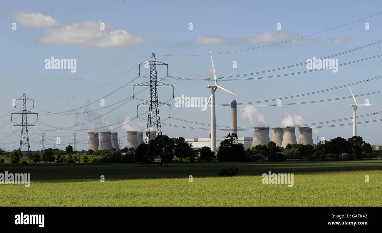 Wind turbines in East Yorkshire against a backdrop of Drax power ...