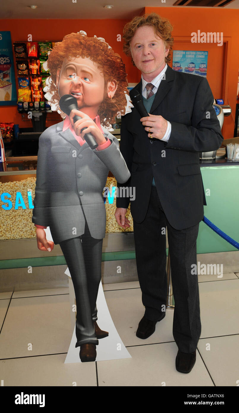 Mick Hucknall in Virgin Media ad campaign - London Stock Photo - Alamy