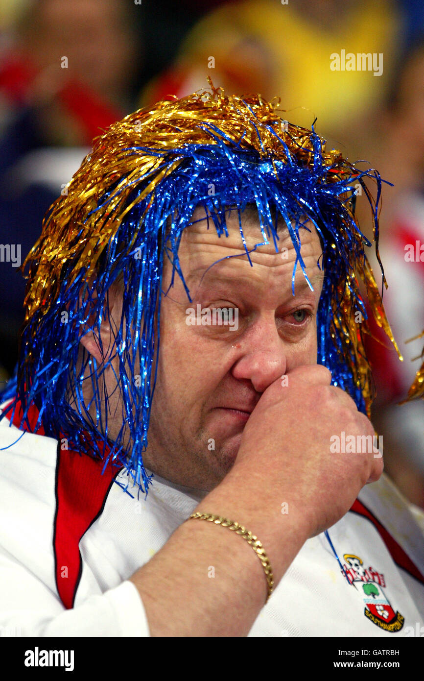 Football photos tears facupfans cry crying hi-res stock photography and ...