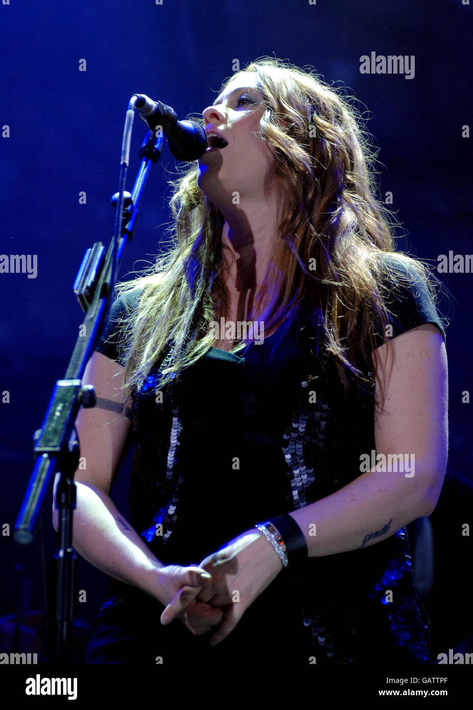 Alanis Morissette in concert - London Stock Photo - Alamy