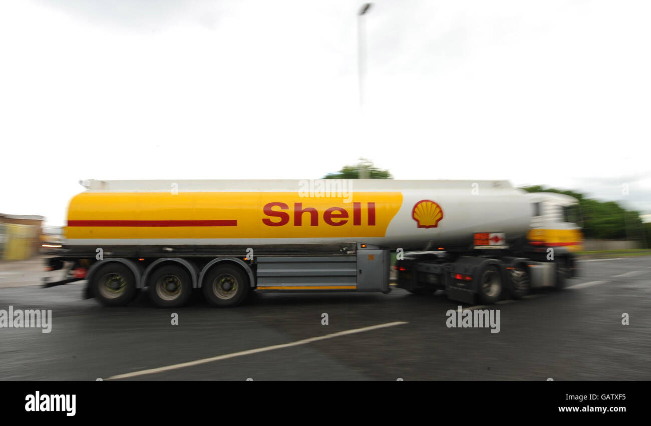 A Shell tanker leaves the Jarrow Shell terminal, as last-minute talks ...