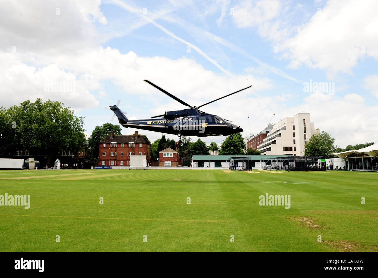 Sir allen stanford hi-res stock photography and images - Alamy