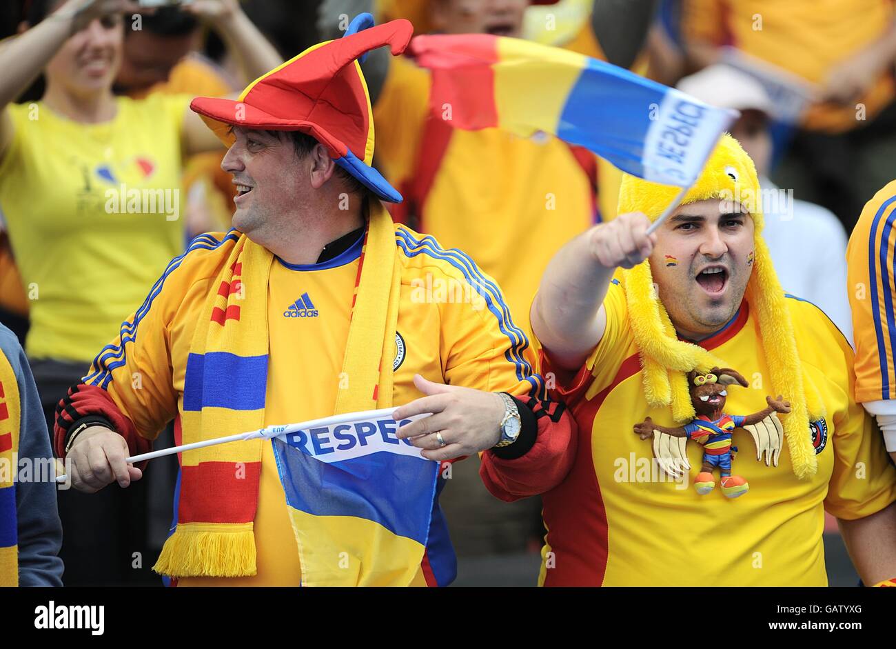 Romanian soccer hi-res stock photography and images - Alamy