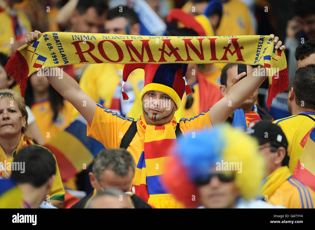 Soccer italy v romania hi-res stock photography and images - Alamy