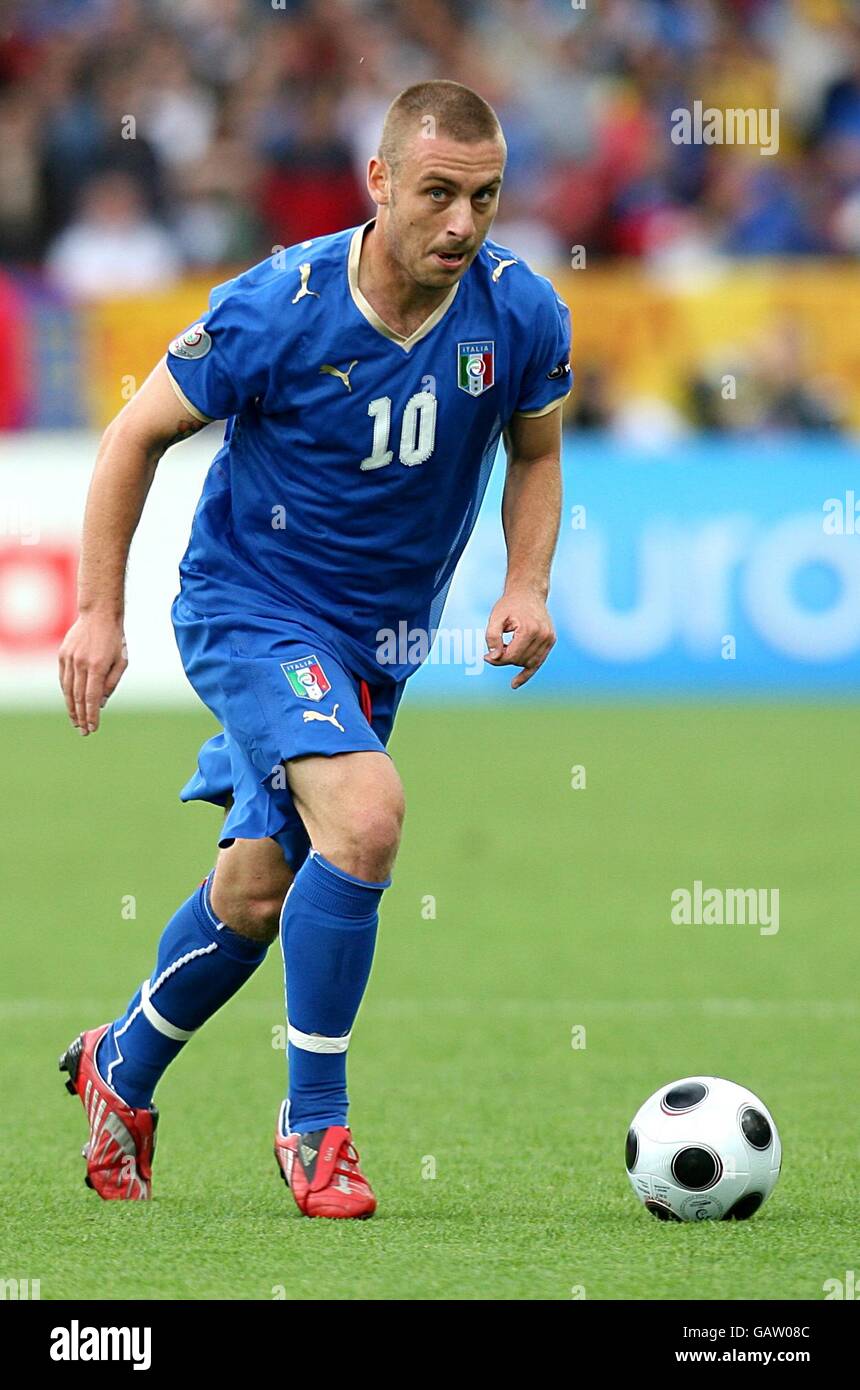 Soccer uefa european championship 2008 group italy romania letzigrund ...
