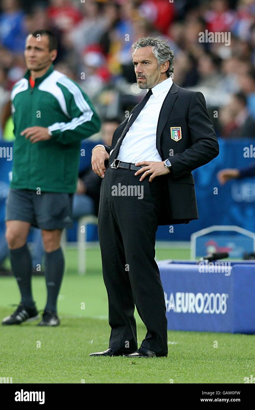 Soccer uefa european championship 2008 group italy romania letzigrund ...