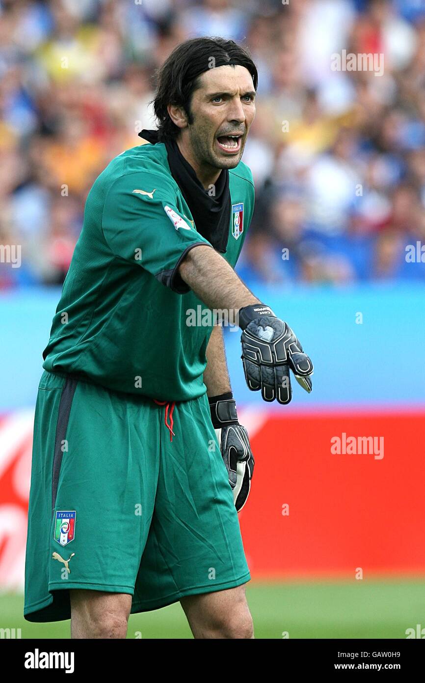 Soccer - UEFA European Championship 2008 - Group C - Italy v Romania ...