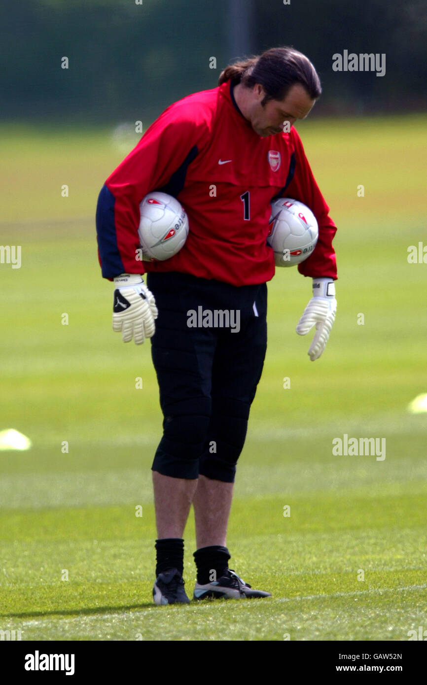 Arsenal goalkeeper david seaman hi-res stock photography and images - Alamy
