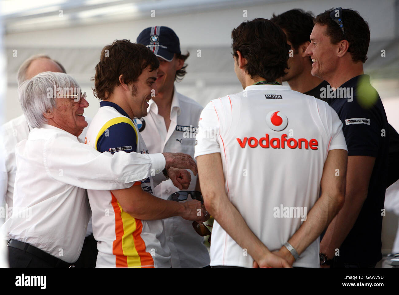 F1 drivers hugging hi-res stock photography and images - Alamy