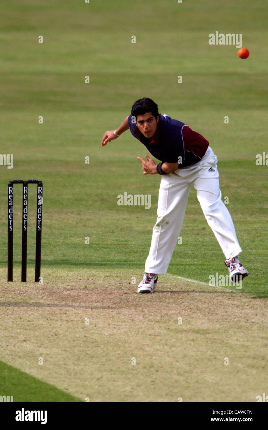 Whitgift school ben hollioake memorial trophy hi-res stock photography ...