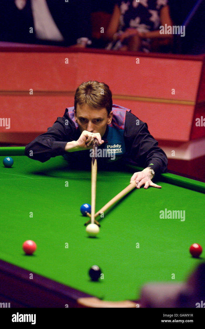Snooker - Embassy World Championship - Final Stock Photo - Alamy