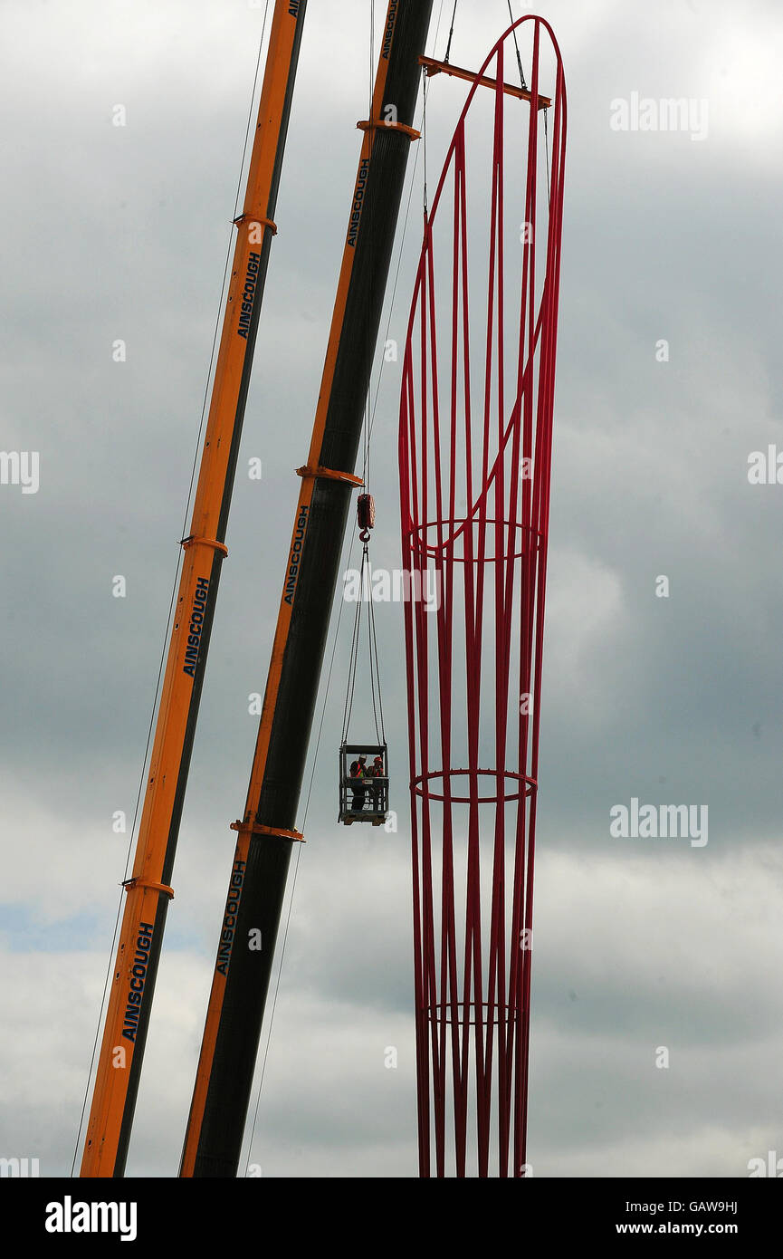Britains tallest free standing work public art hi-res stock photography ...