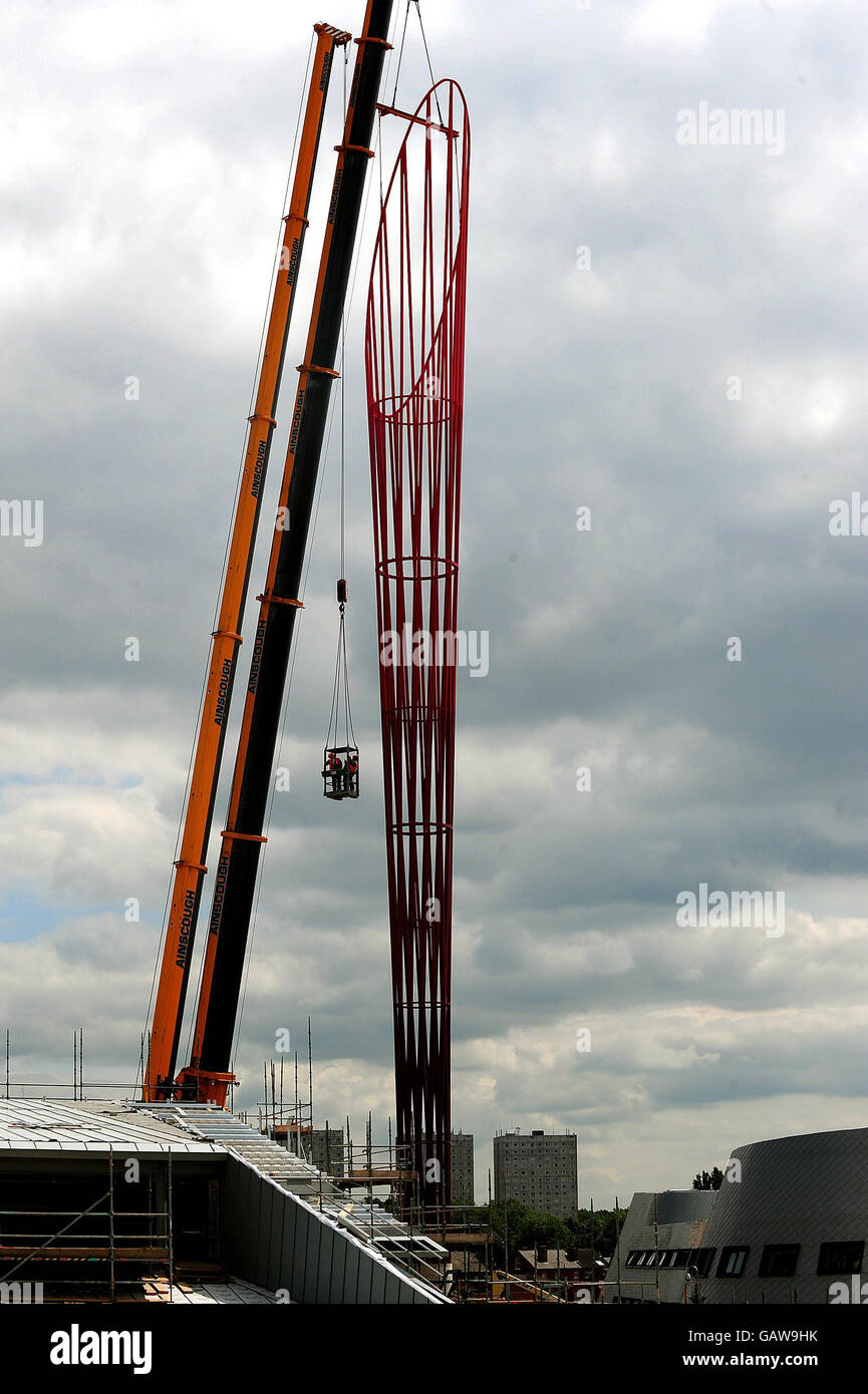 Britains tallest free standing work public art hi-res stock photography ...