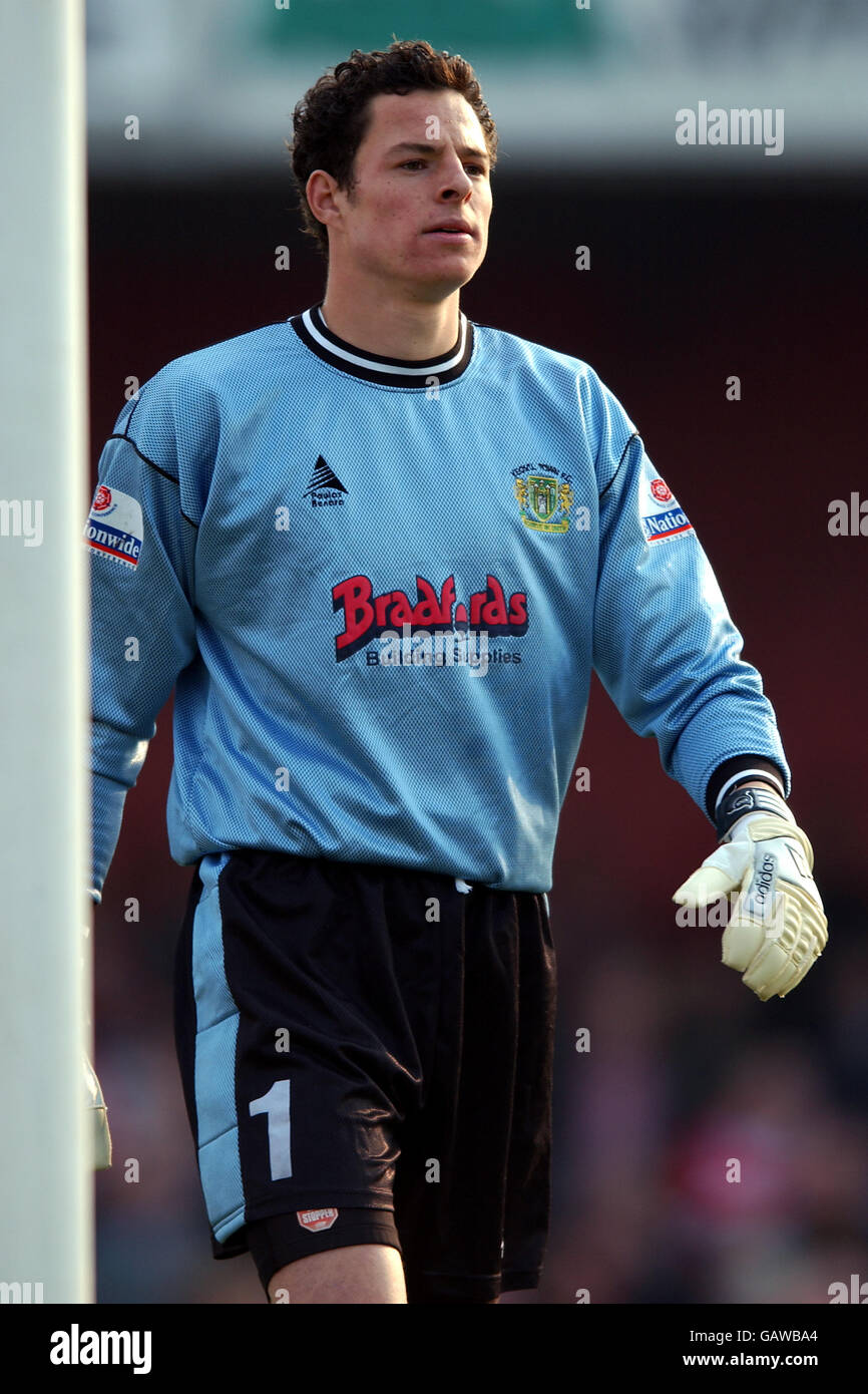 Yeovil towns goalkeeper chris weale hi-res stock photography and images ...