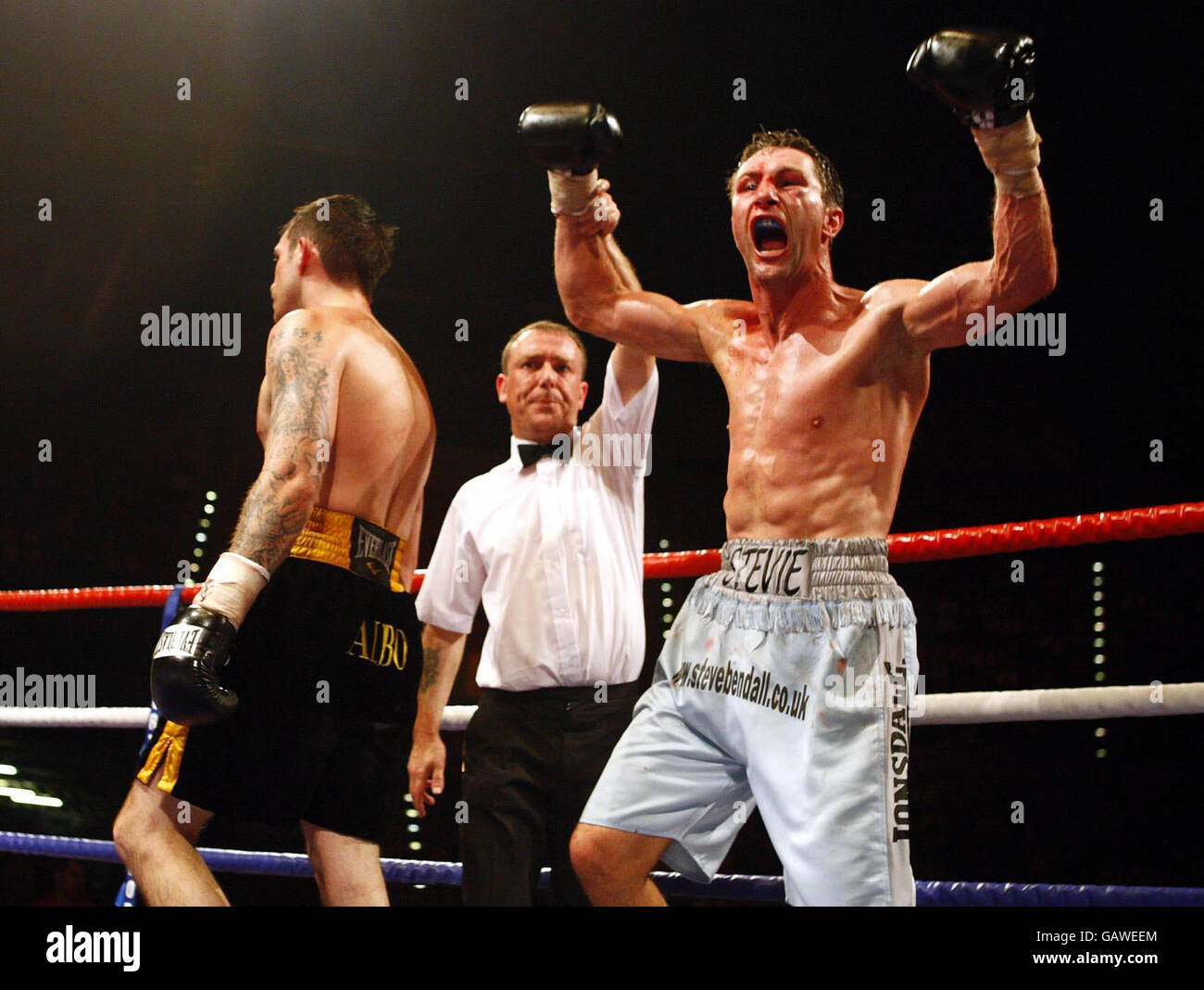 English middleweight title hi-res stock photography and images - Alamy