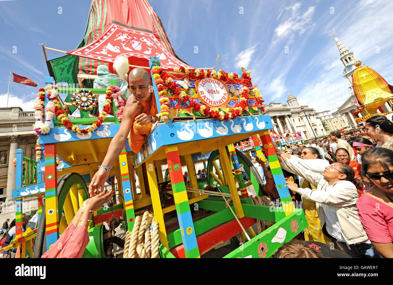 Hindu festival of chariots england hi-res stock photography and images ...