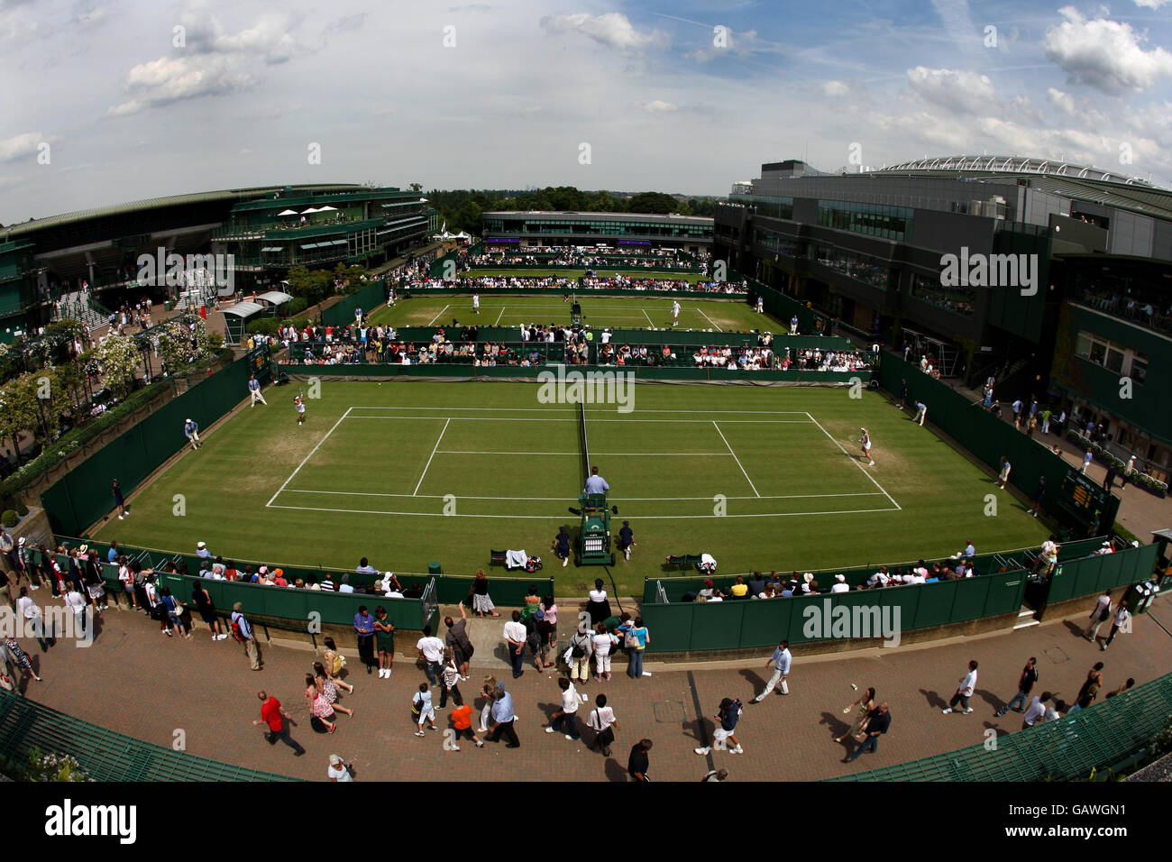 Tennis court wimbledon panorama hi-res stock photography and images - Alamy
