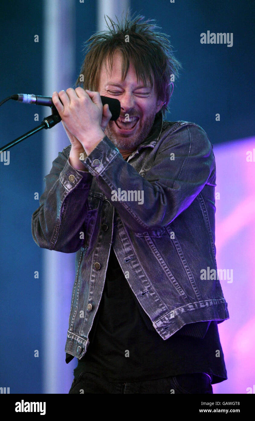 Radiohead in concert - London Stock Photo - Alamy