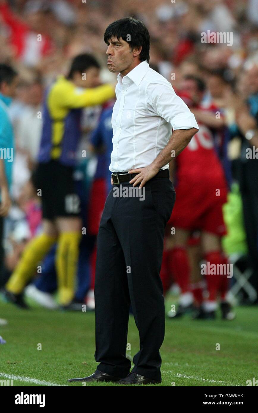 Low full length loew low hi-res stock photography and images - Alamy