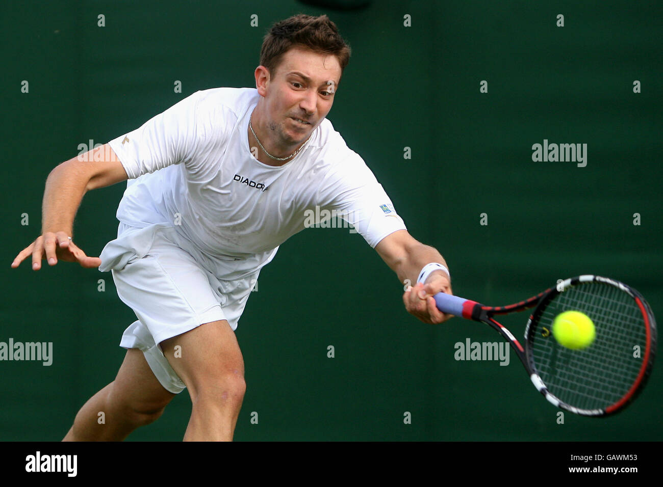 Great Britain's Alex Bogdanovic in action against Simone Bolelli Stock ...
