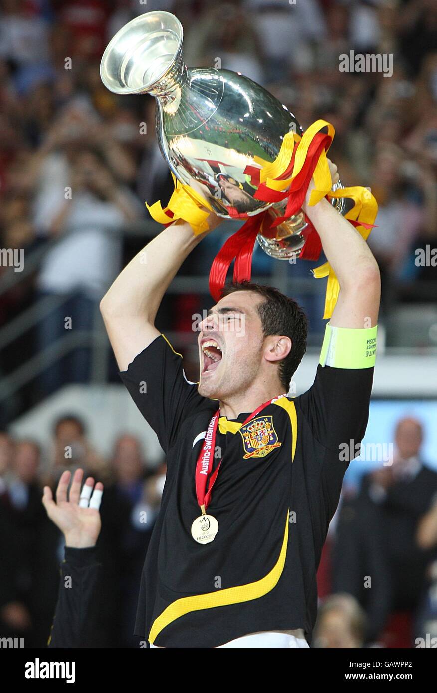 Uefa euro 2008 spain trophy hi-res stock photography and images - Alamy