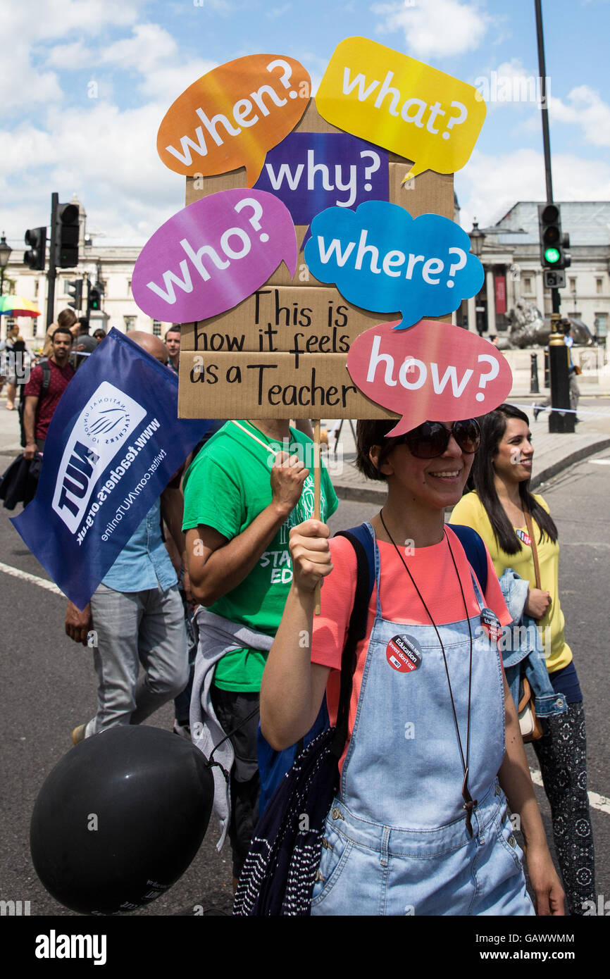 London, UK. 5th July, 2016. Thousands of striking teachers march ...