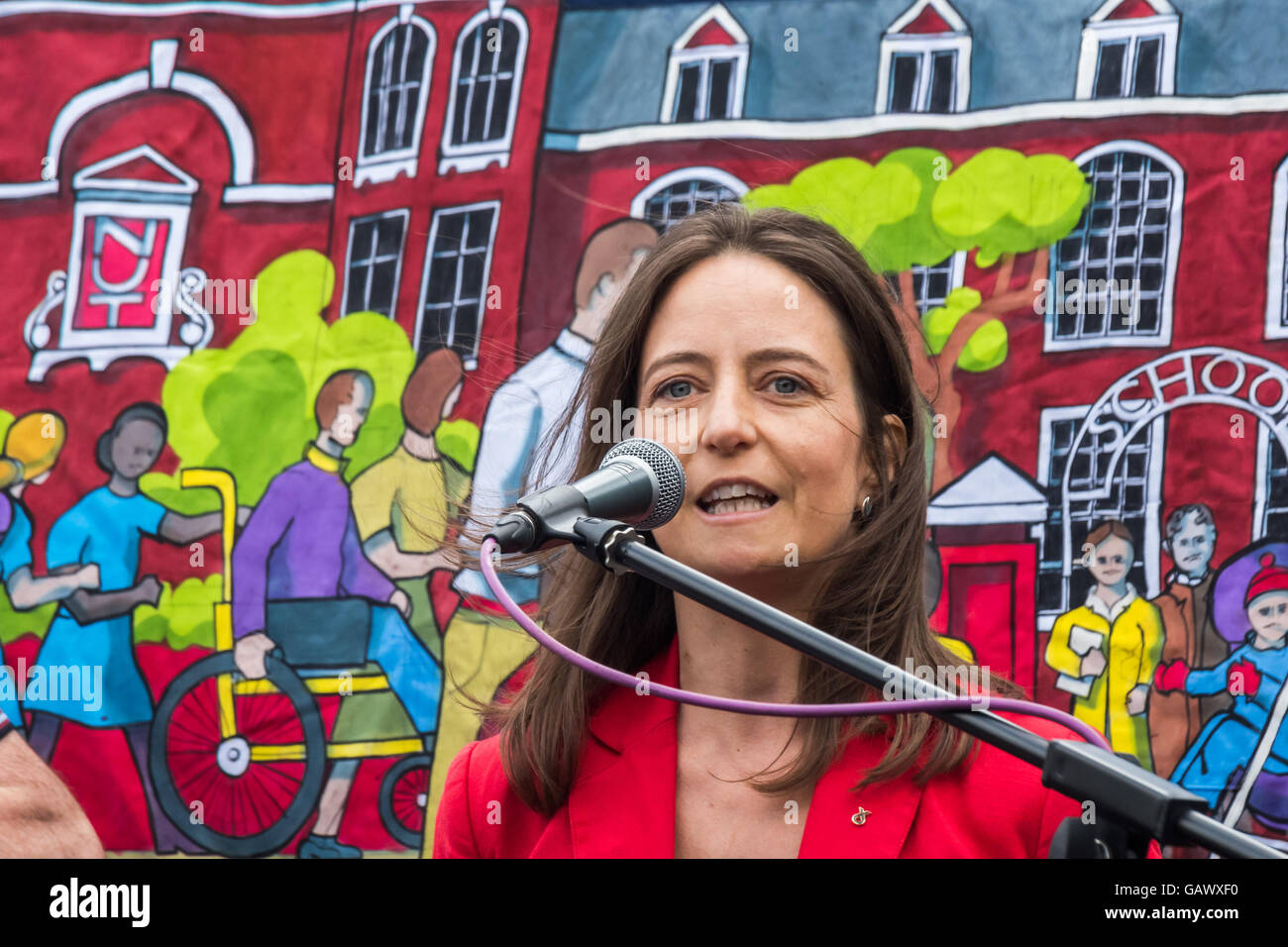 Carol monaghan hi-res stock photography and images - Alamy