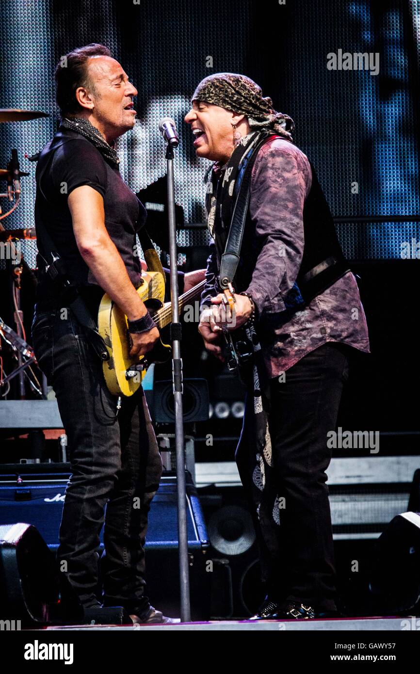 Milan, Italy. 5th July, 2016. Bruce Springsteen and the E Street Band ...