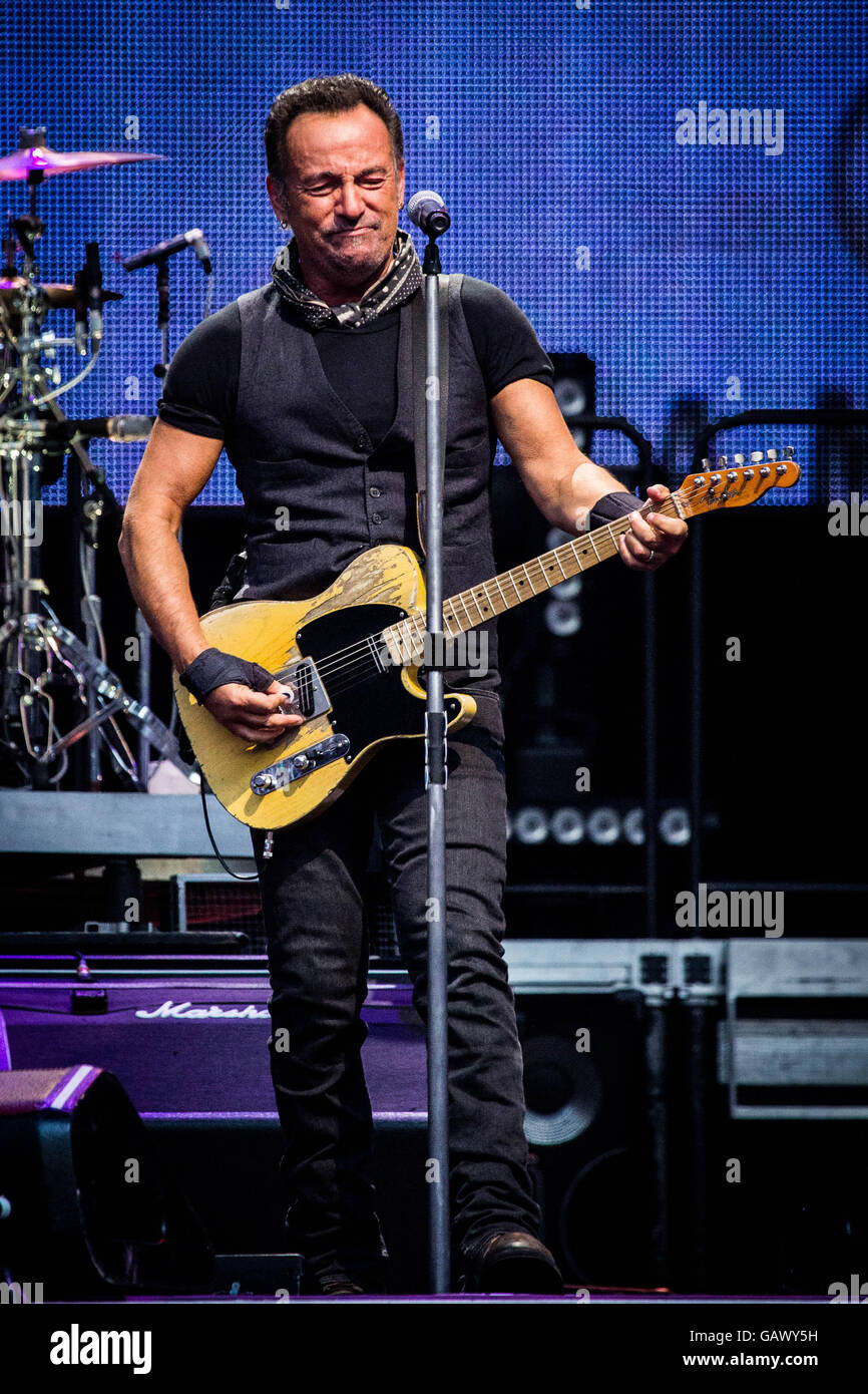 Milan, Italy. 5th July, 2016. Bruce Springsteen and the E Street Band ...